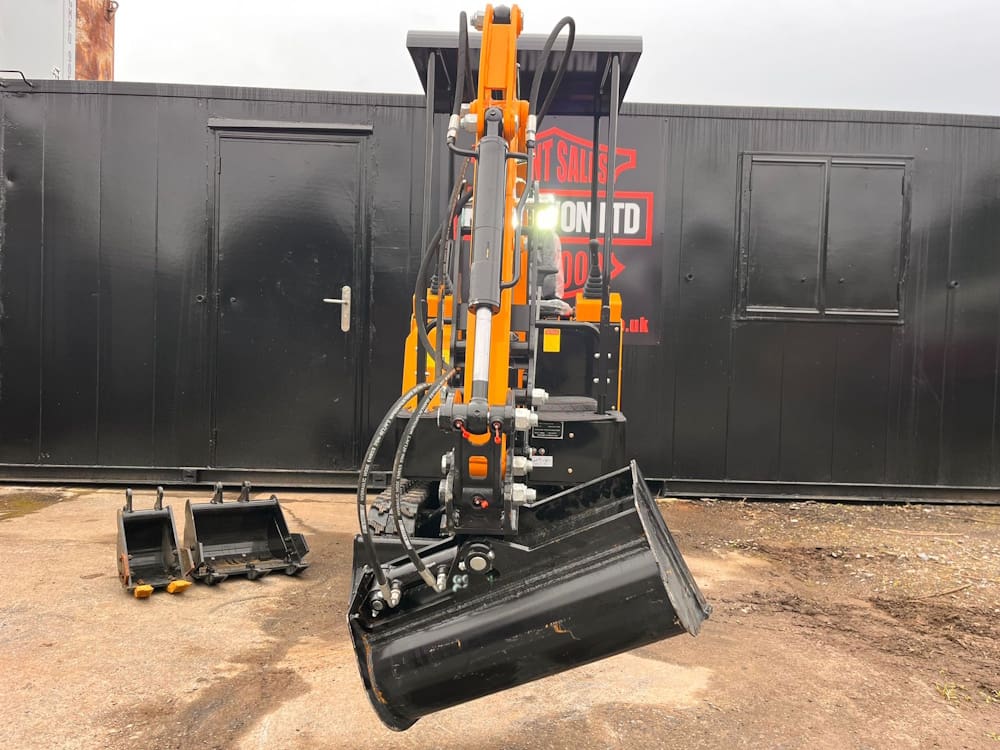 1.5 Ton Mini Digger | Used Plant & Machinery Sales | Digger Dumper